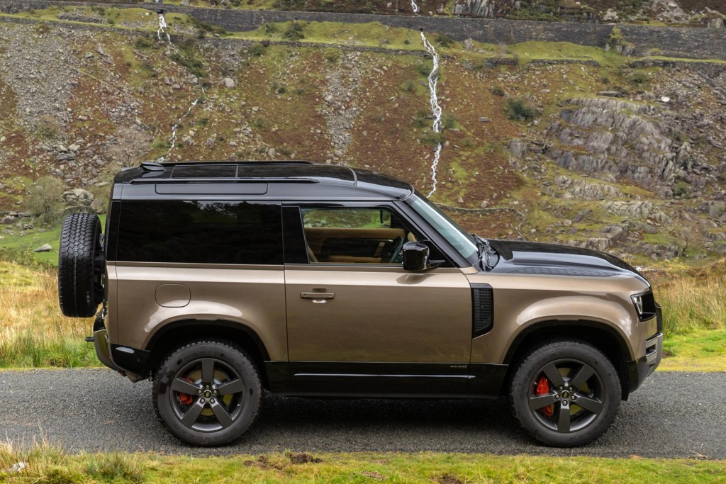 Land Rover Defender V6 2022 - TripFlex